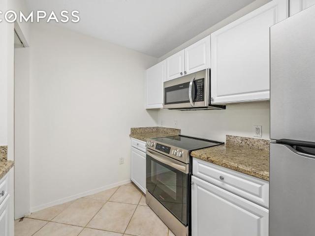 1209 Main St 304, Jupiter, FL