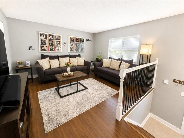 1209 NW Golfview Drive