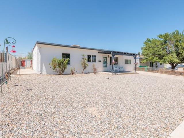 1209 N Allen Ave, Farmington, NM 87401