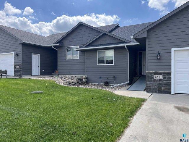 1209 N Archer Ave, Sioux Falls, SD 57103