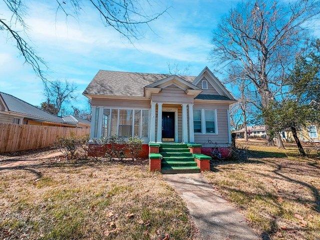 1209 N Link St, Palestine, TX 75803