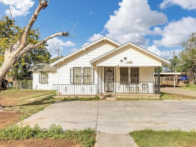 1209 N Sam Houston Ave, Odessa, TX 79761
