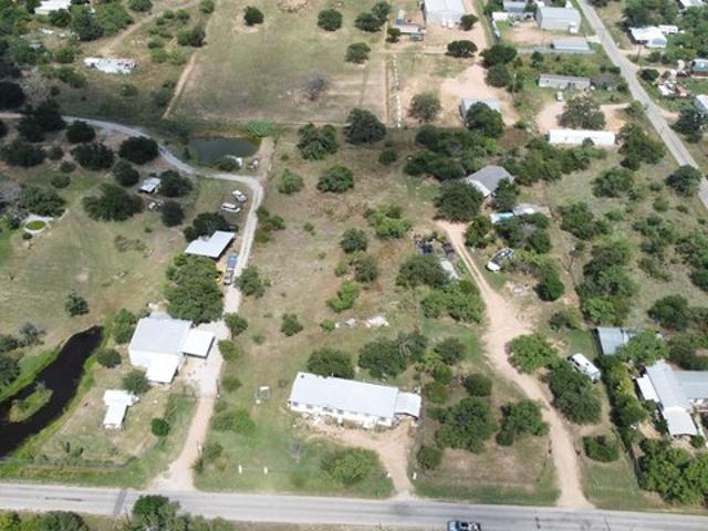 1209 Nora Ln, Kingsland, TX 78639