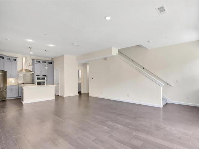 1209 Beaconsfield Lane # 502