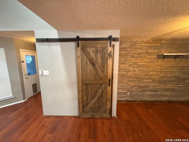 1209 Bluff Creek Cir