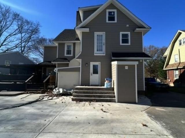 1209 Central Ave