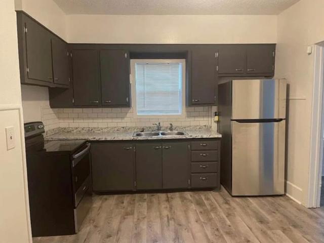 1209 Chestnut
