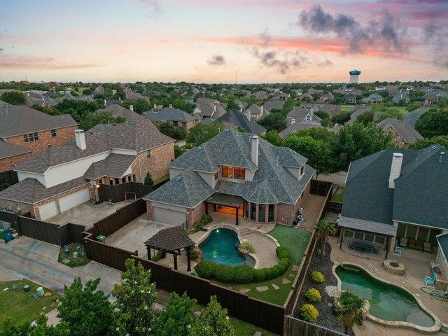 1209 Dame Susan Ln, Lewisville, TX 75056