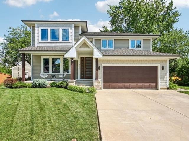 1209 Diane Ln, Elk Grove Village, IL 60007