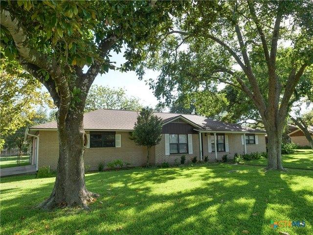 1209 E Morgan Ave, Cuero, TX 77954