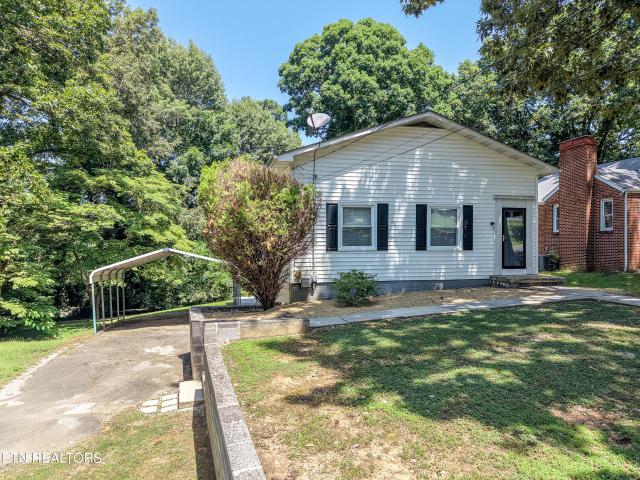 1209 Forest Ave