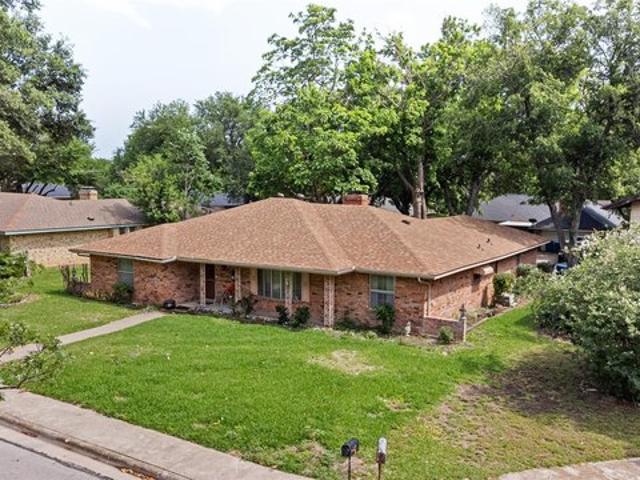 1209 Hanna Cir, Desoto, TX 75115