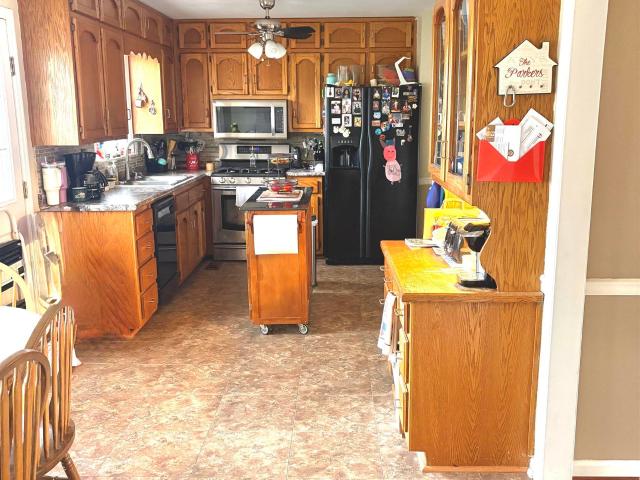 1209 Highpoint Circle