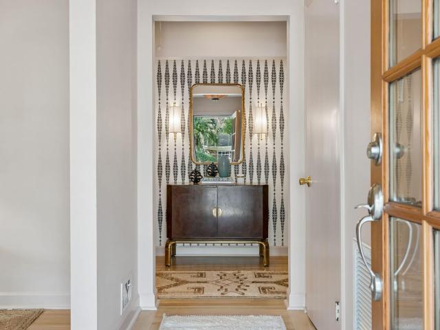 1209 Kensington Drive