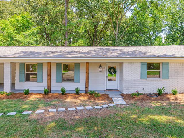 1209 Laurelwood Drive