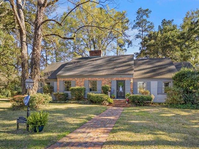 1209 Pinewood Cir, Conway, SC 29526