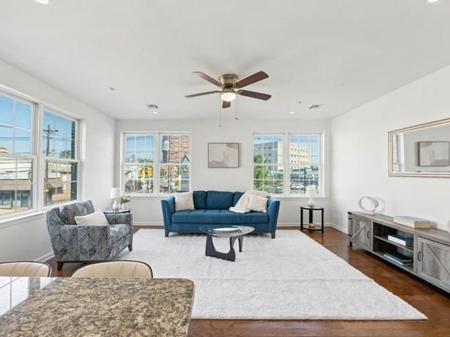 1209 Summit Ave Unit 202, Jersey City, NJ 07307