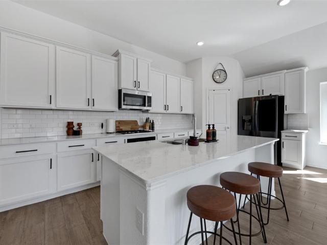 1209 Sweetgum Street