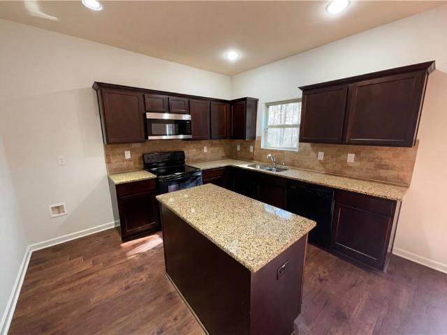 1209 Vienna Ct, Hampton, GA 30228 | MLS #7721 | Compass