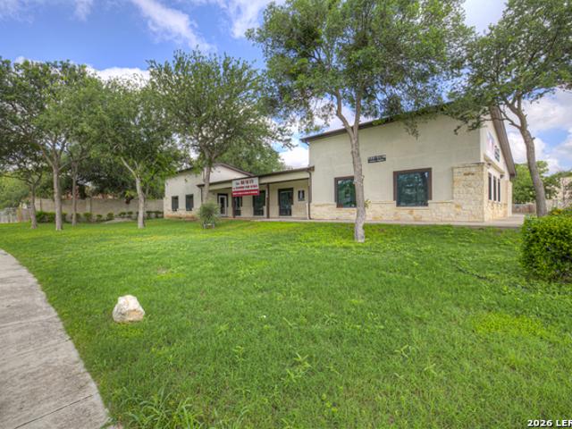 1209 Woodland Oaks Dr