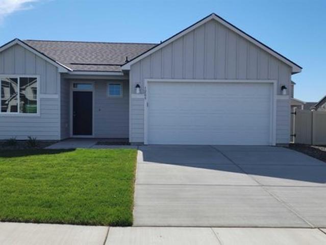 1209 17th St, Benton City, WA 99320