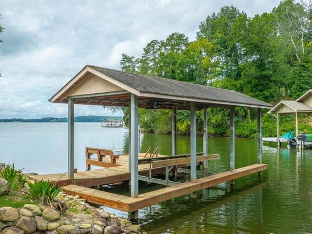 12003 Oak Cove Ln, Soddy Daisy, TN 37379