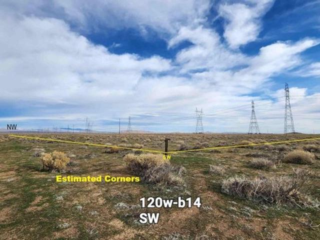12000 W Ave # B14, Antelope Acres, CA 93536