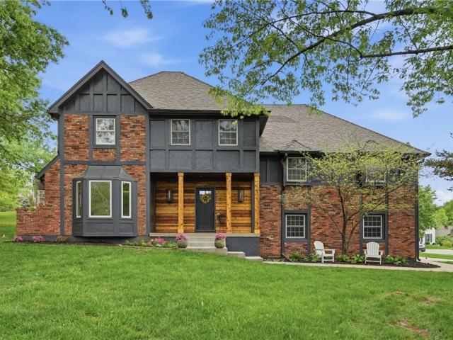 12000 Aberdeen Rd, Leawood, KS 66209 | MLS #2597 | Compass