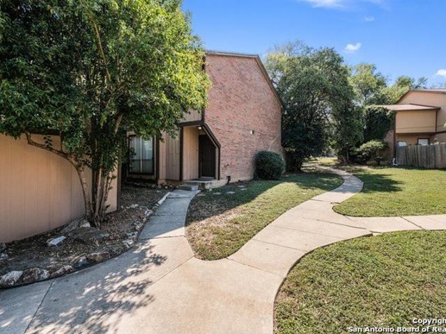 12000 Maplerock St, San Antonio, TX 78230