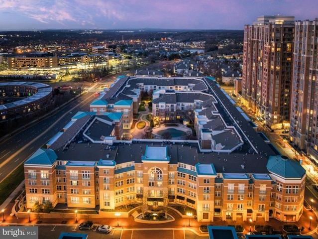 12000 Market St Apt 253, Reston, VA 20190