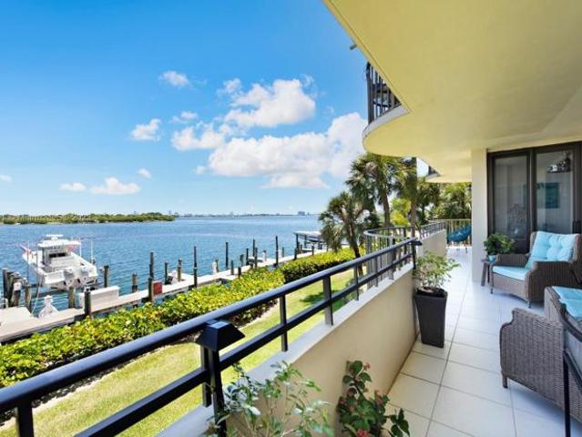 12000 N Bayshore Dr #208 North Miami, FL 33181