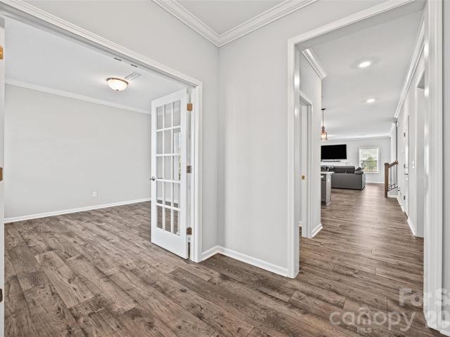 12000 Sam Snead Court