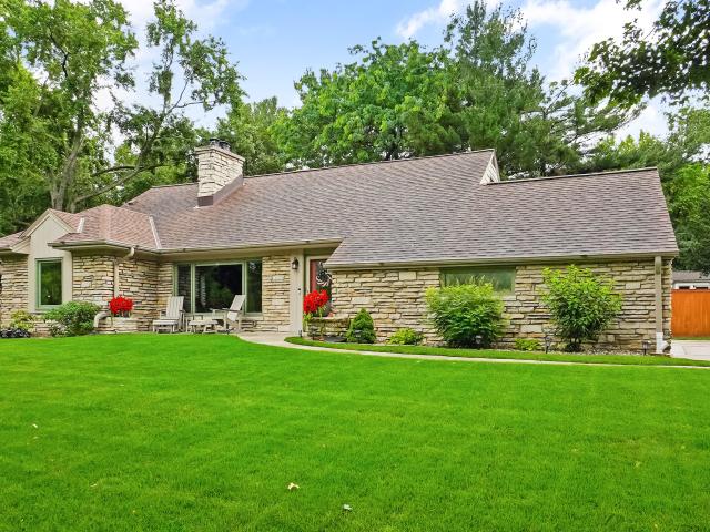 12001 W Underwood Pkwy