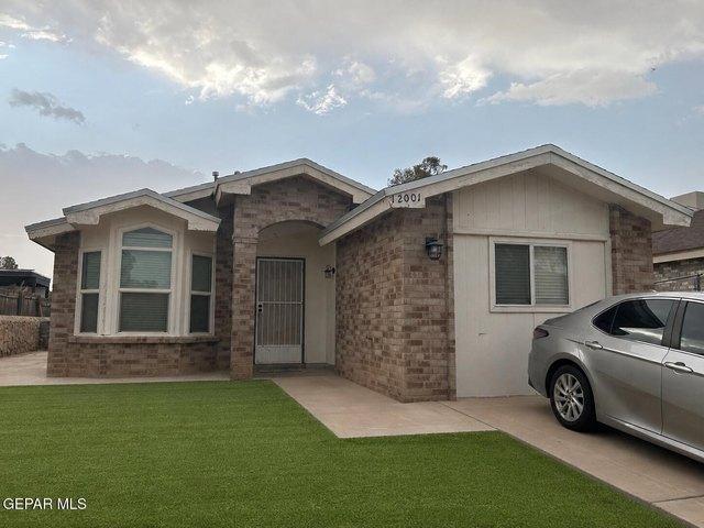 12001 Kings Guard Dr, El Paso, TX 79936