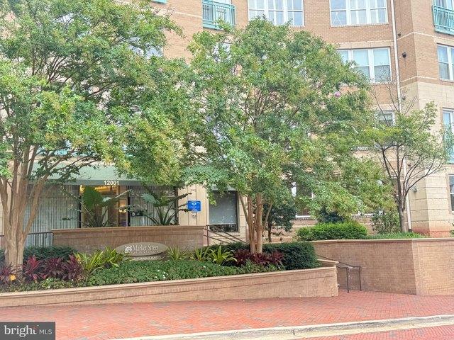 12001 Market St Apt 159, Reston, VA 20190