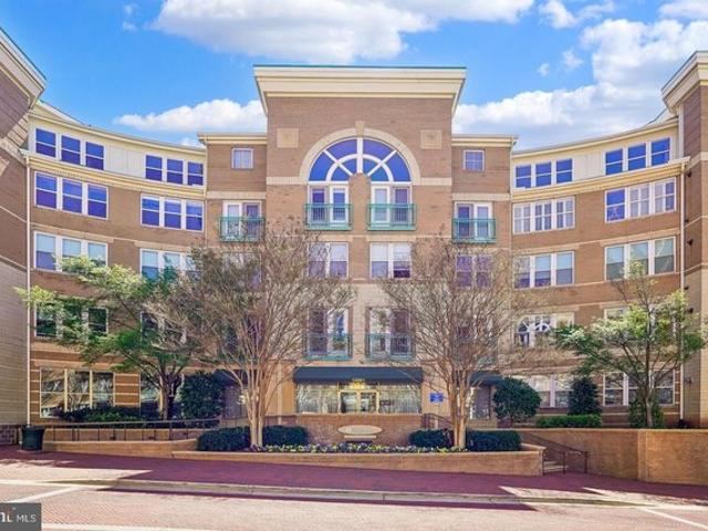 12001 Market St Apt 124, Reston, VA 20190