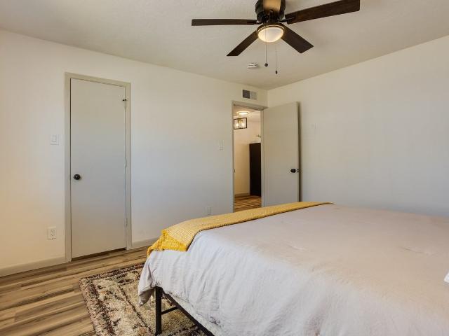 12001 Menaul Blvd Ne 2 Bedroom Apartment for Rent at 12001 Menaul Blvd Ne, Albuquerque, NM 87112