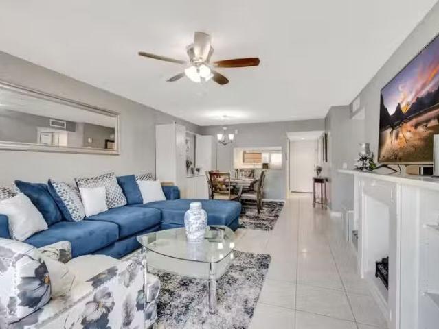12001 Poinciana Blvd #204, Royal Palm Beach, FL 33411 MLS RX.