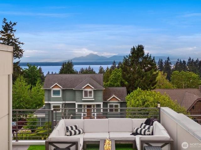 12002 Greenwood Ave N, Seattle, WA 98133