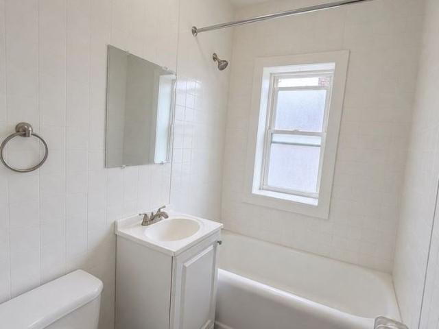 12002 Lake Ave. 1 Bedroom Apartment for Rent at 12002 Lake Ave, Lakewood, OH 44107 Lakewood