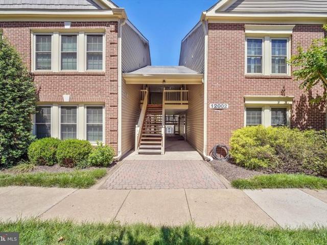 12002 Ridge Knoll Dr Unit 709A, Fairfax, VA 22033