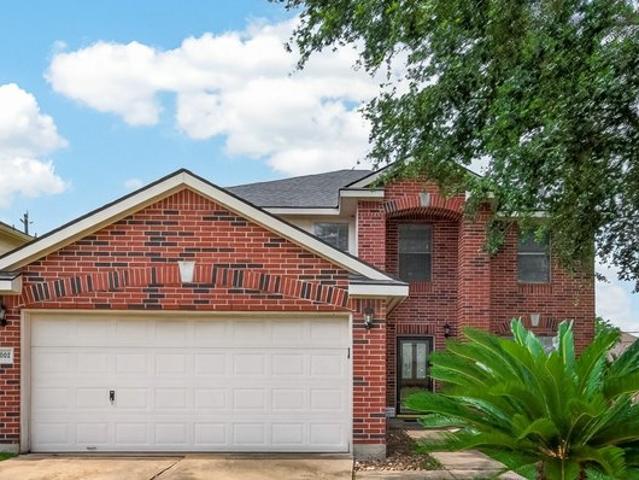 12002 S Christophers Walk Ct, Houston, TX 77089