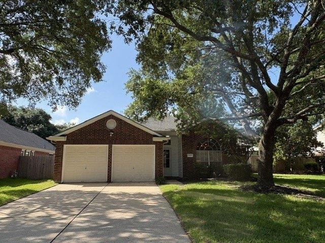 12007 Viola Ct, Pinehurst, TX 77362