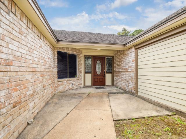 12007 Fairpoint Drive