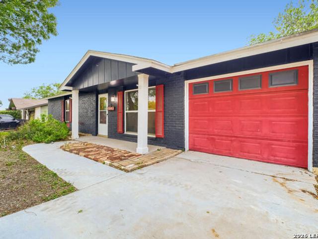 12006 El Sendero St