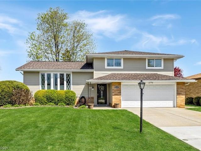 12008 Tucson Dr, Parma, OH 44130