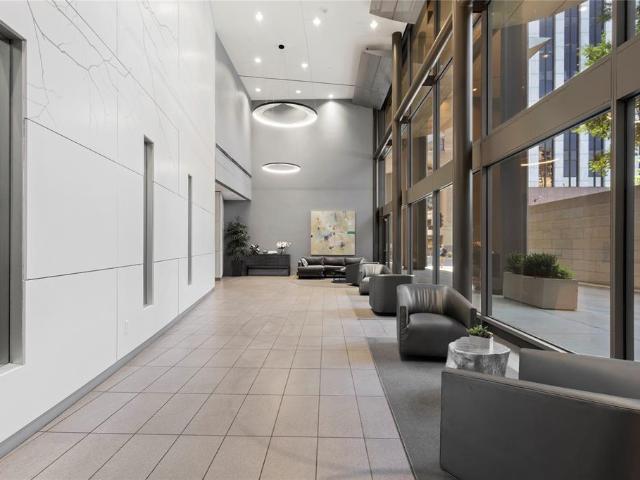 1200 Main Street # 1607