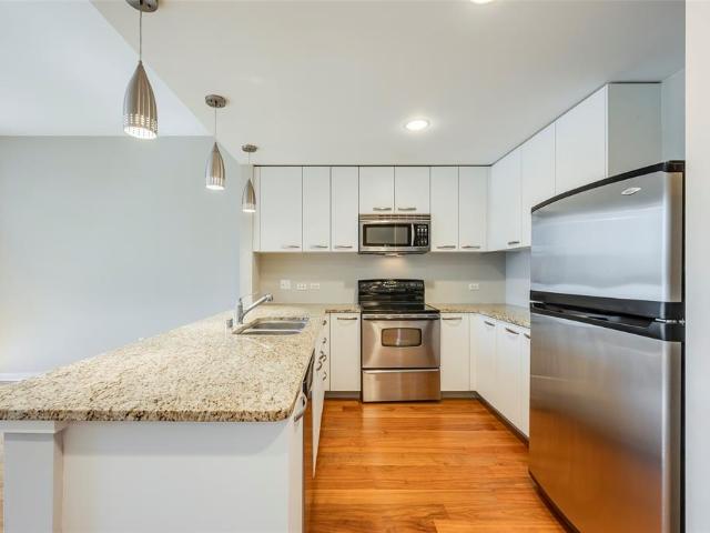 1200 Main Street # 1002