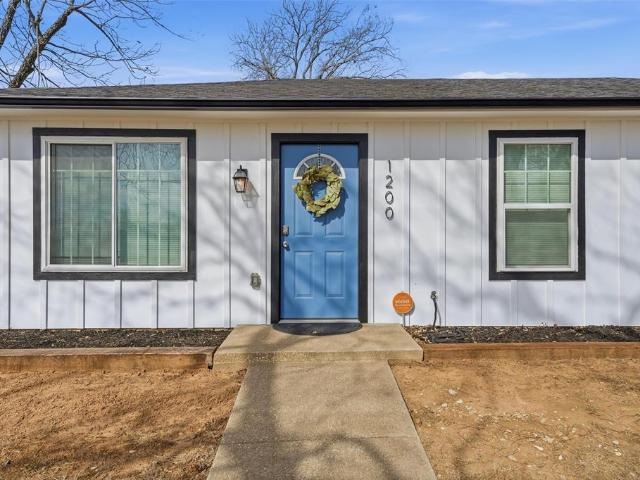 1200 N 5th Street