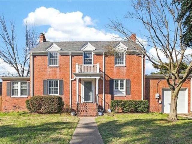 1200 N Fairwater Dr, Norfolk, VA 23508